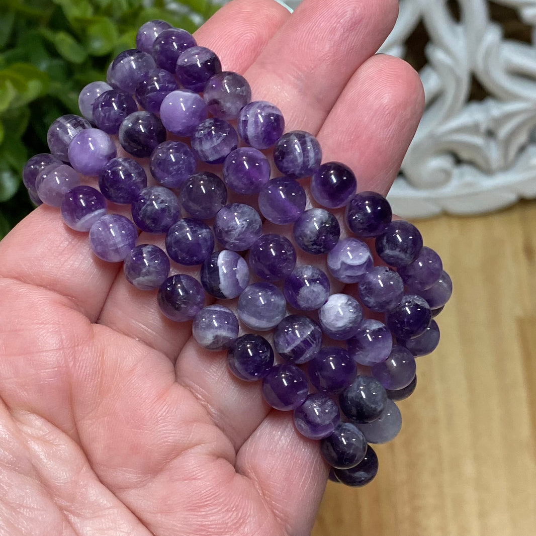 Healing Properties of Amethyst – Moon Pebbles