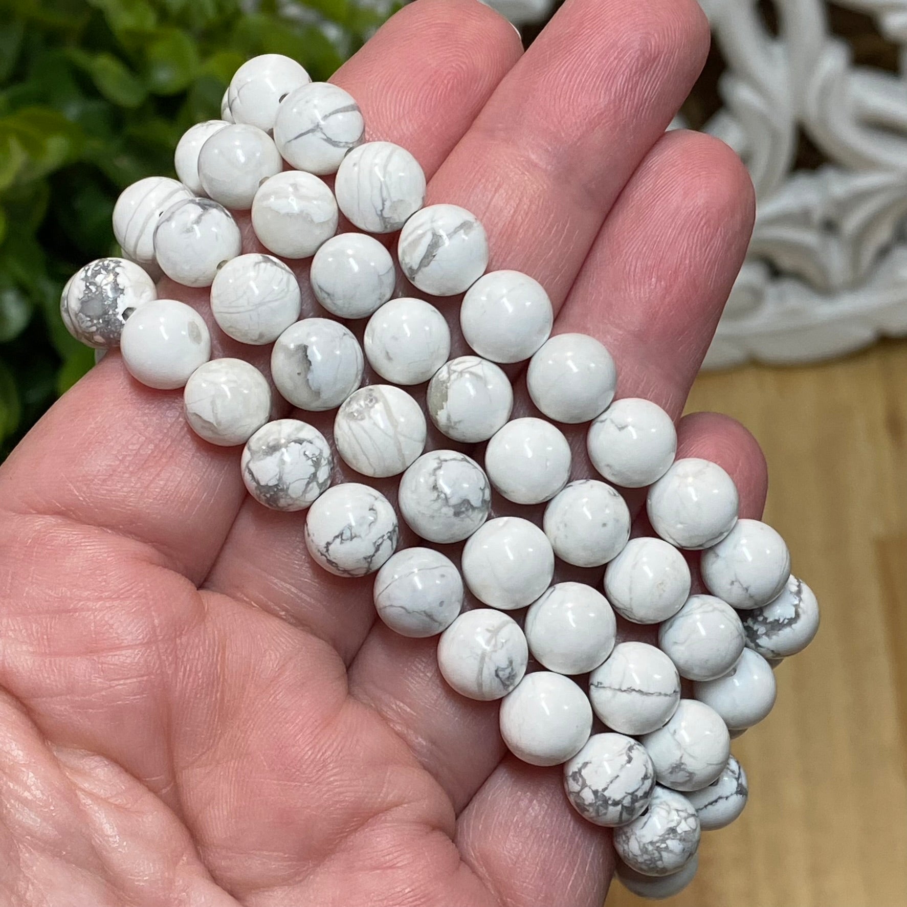 Healing Properties of Howlite - Moon Pebbles