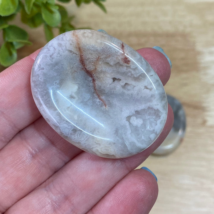 Crystals For Manifestation – Moon Pebbles